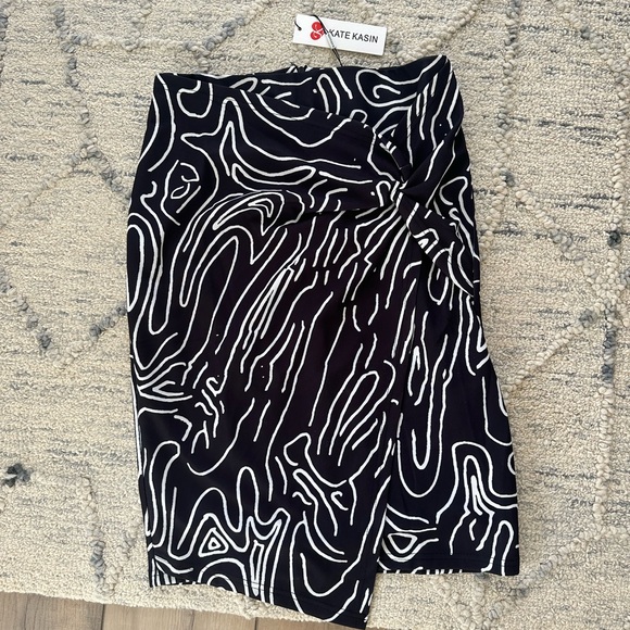 Kate Kasin | Skirts | Nwt Formal Funky Skirt Black And White Design By ...